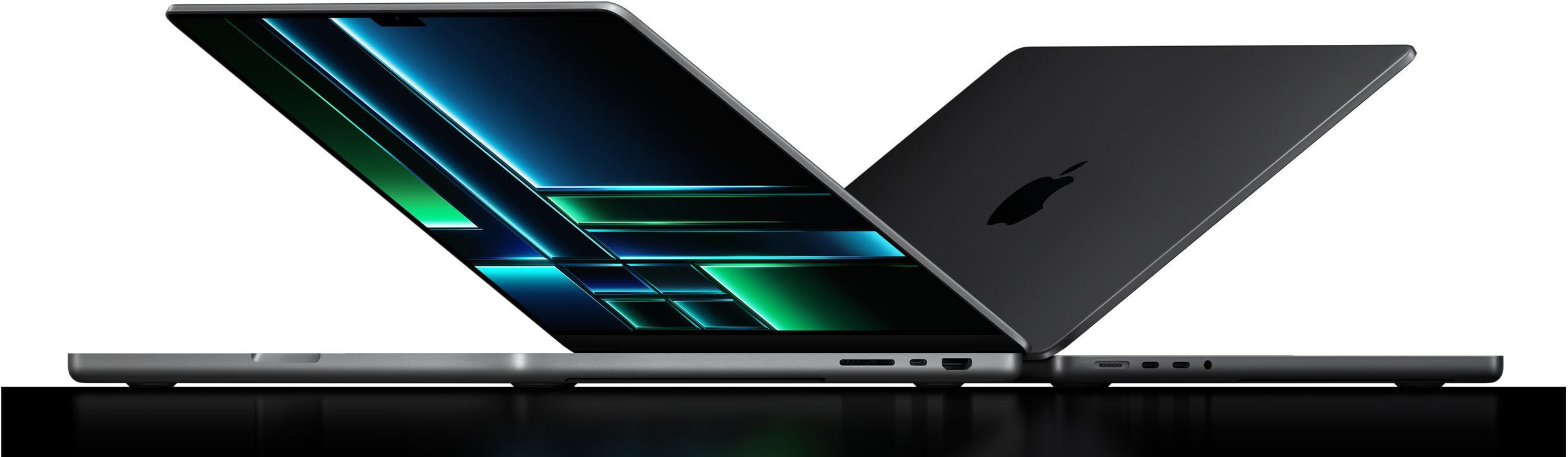 Imagem da lateral de dois modelos do MacBook Pro parcialmente abertos.